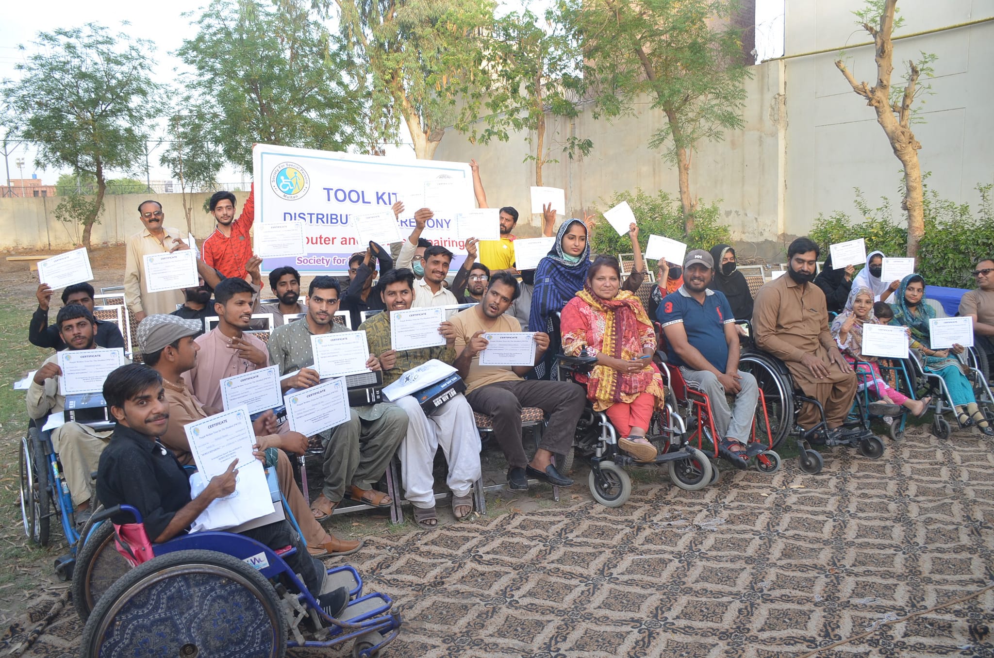 Meet the Disabled Pakistani Woman Changing Lives With Free ...