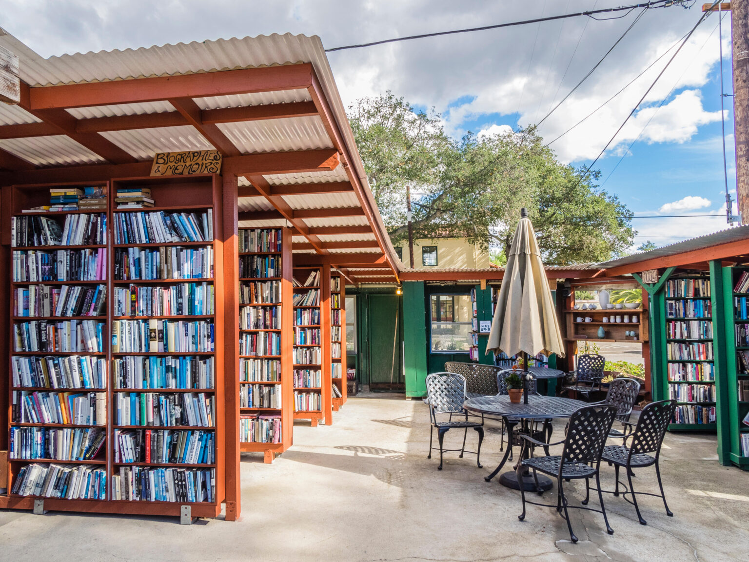 Memorable and Magical Bookstores To Visit Across the World