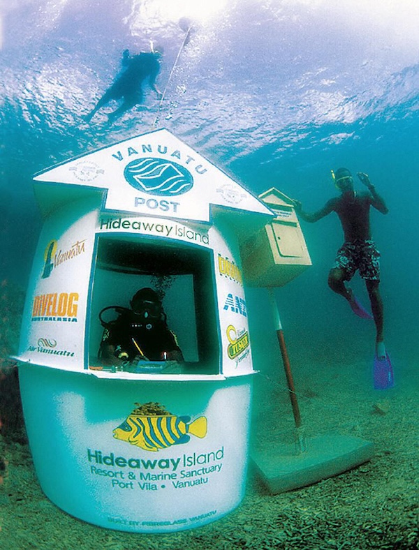 Japan Has an Ocean Postbox That’s 33 Feet Underwater - Nice News